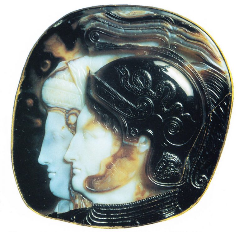 Tertulia con Eudaimón 2 llenaban de 'defensas' sus escritos